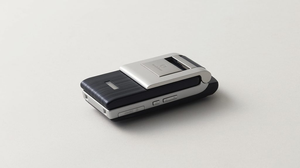2006 AQUOS mobile phone | Design Column | SHARP Design